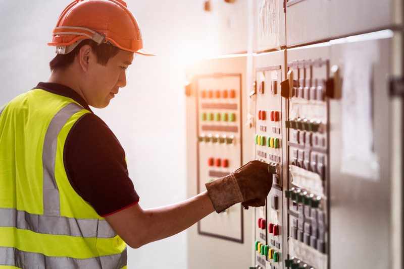 How to Choose a Commercial Electrical Contractor in Los Angeles